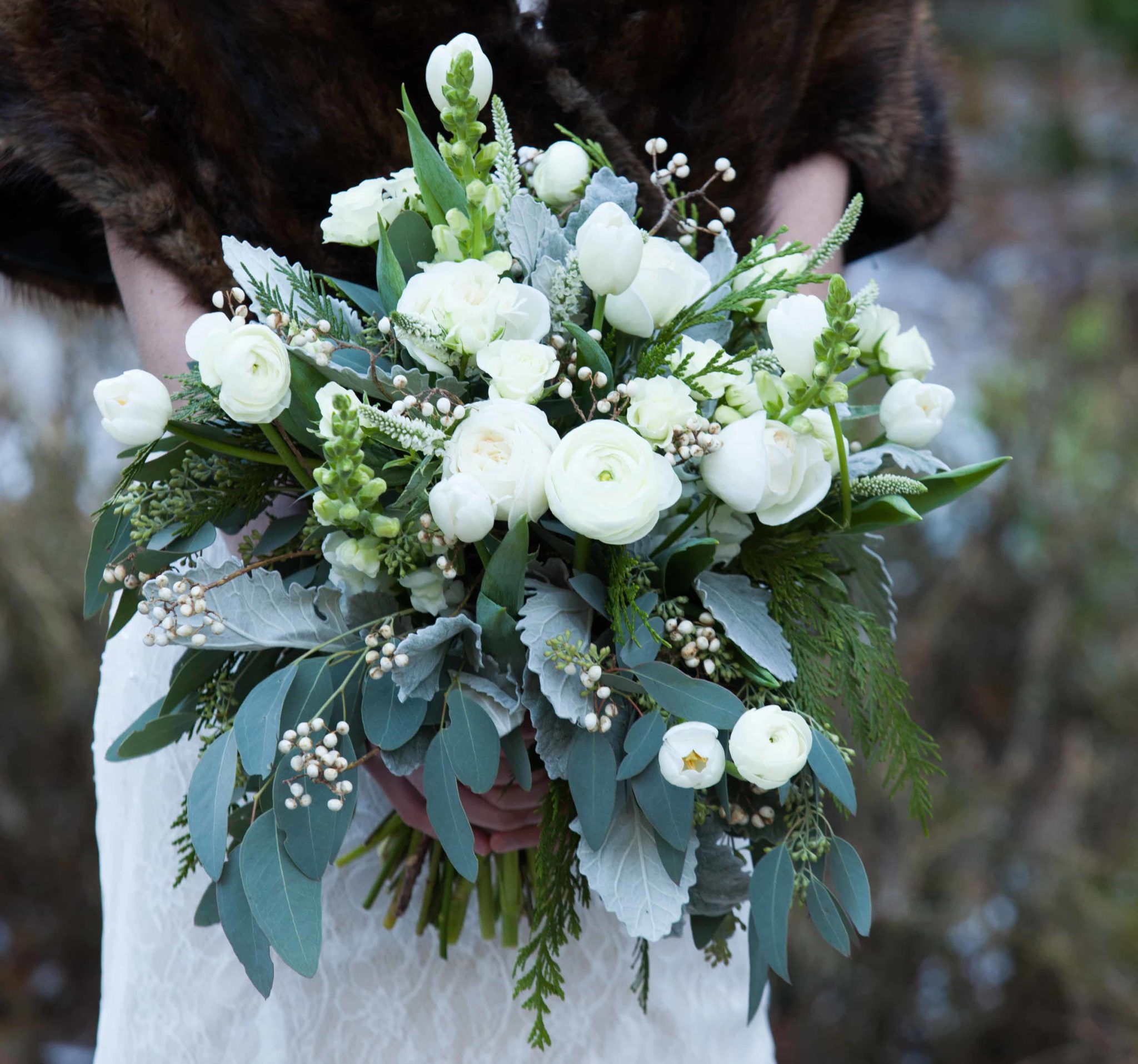 The Beauty of All-White Floral Arrangements - Cascade Floral Wholesale