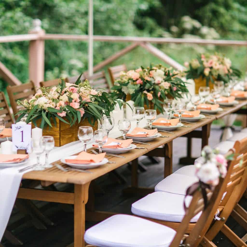 6 Floral Themes for Your Wedding - Cascade Floral Wholesale