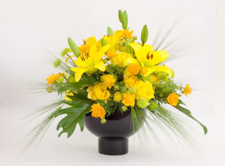 Types of Flowers Used in Floral Arrangements - Focals, Fillers, Line ...